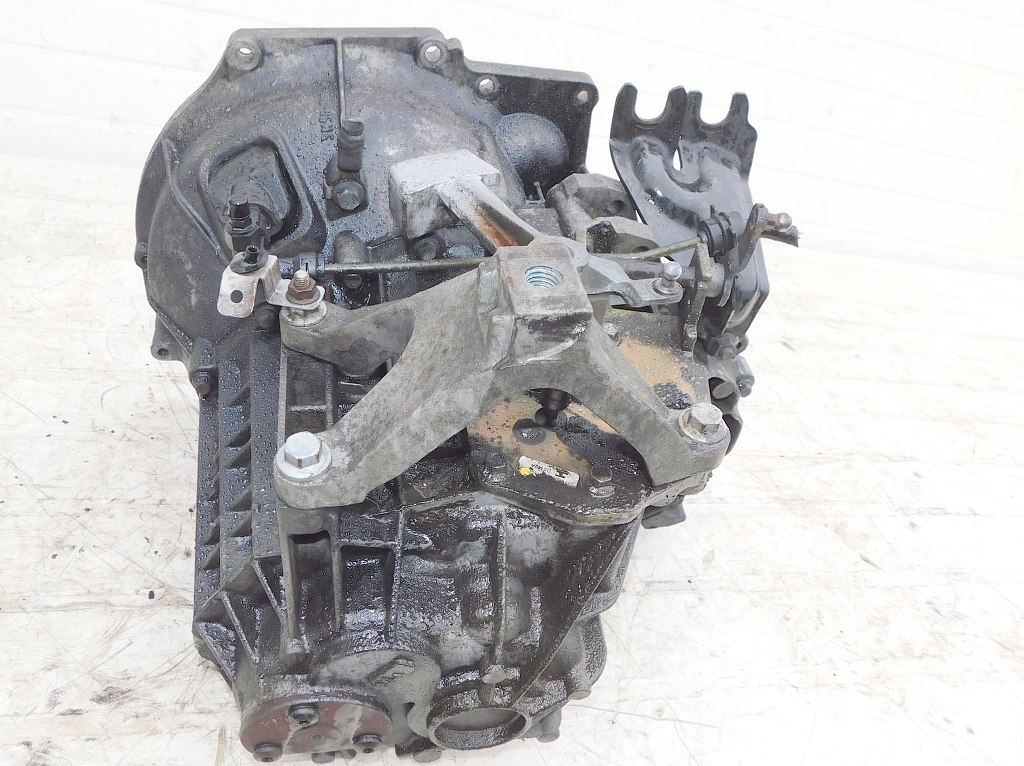 VOLVO V50 1.6D 05r SKRZYNIA BIEGÓW 3M5R 7002 YF | Adamex - części używane